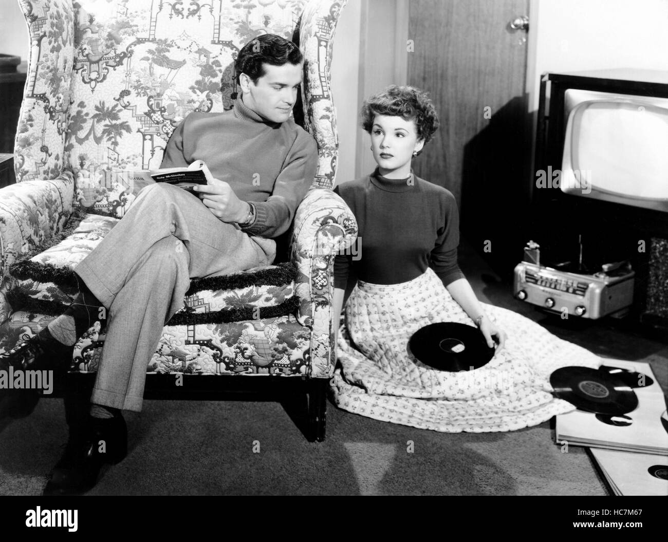 STRANGE FASCINATION, from left, Pat Holmes, Karen Sharpe, 1952 Stock ...