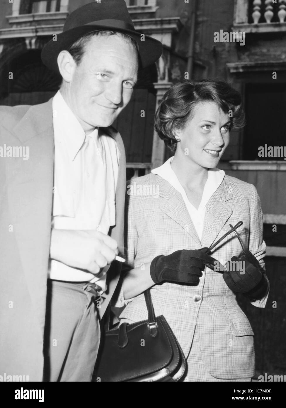 THE STRANGER'S HAND, (aka LA MANO DELLO STRAINIERO), from left: Trevor ...