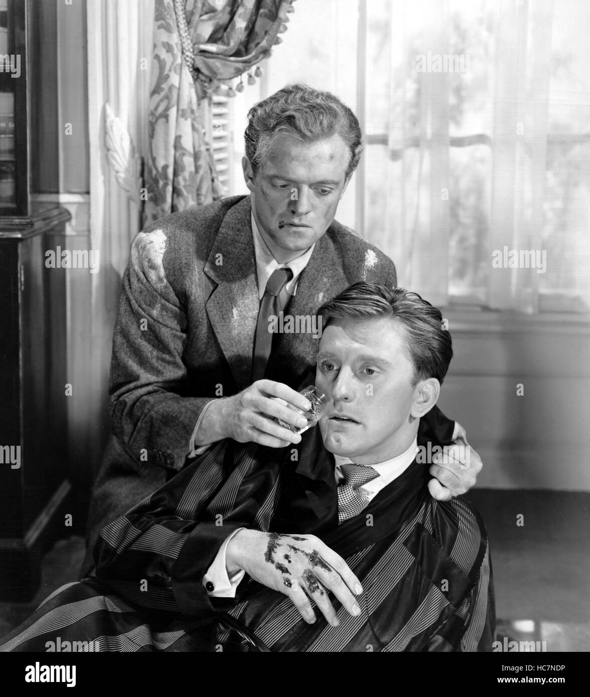 THE STRANGE LOVE OF MARTHA IVERS, Van Heflin, Kirk Douglas, 1946 Stock ...