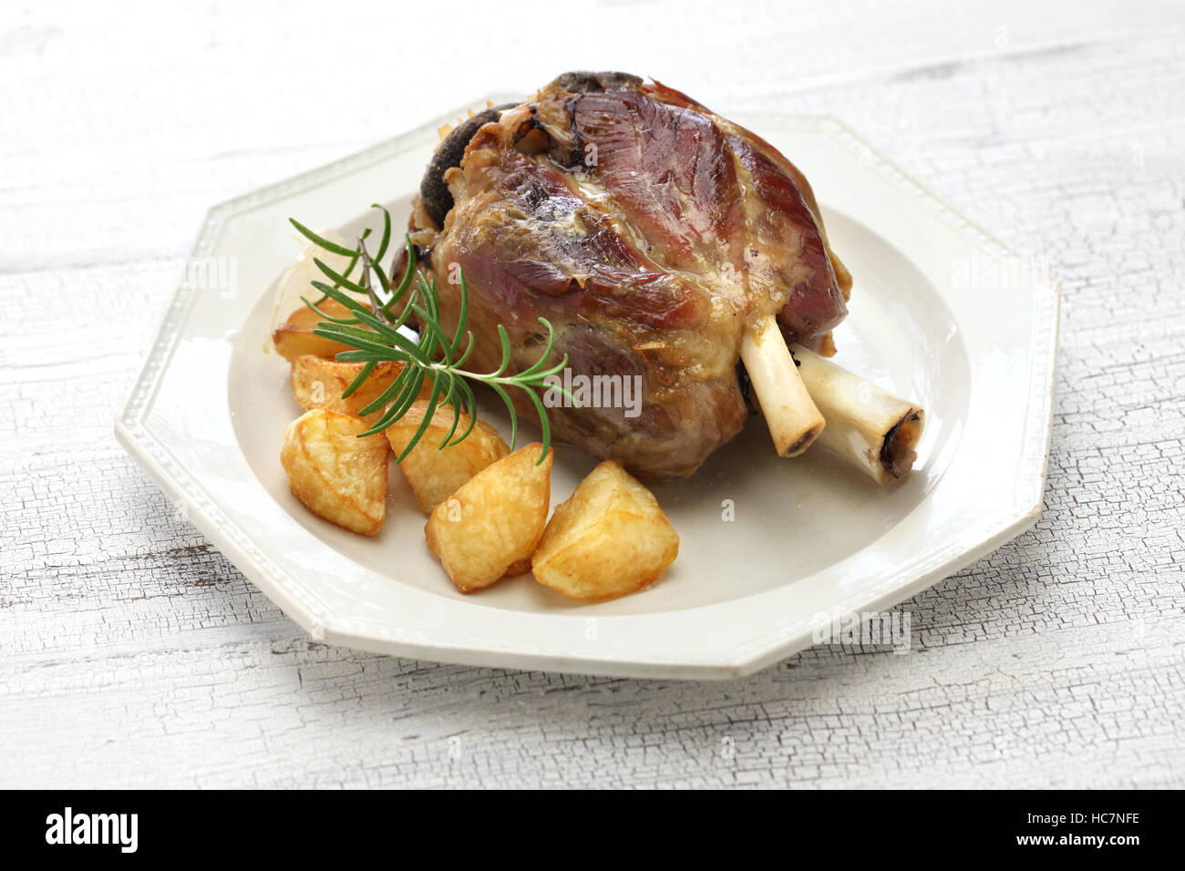 Shank bone hi-res stock photography and images - Alamy