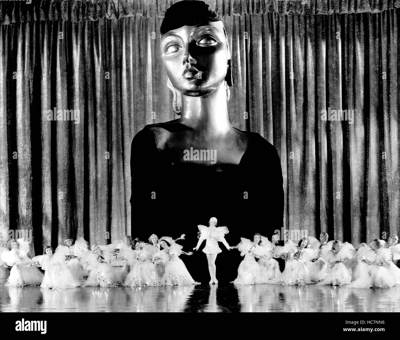 STAGE MOTHER, Maureen O'Sullivan, (center), 1933 Stock Photo - Alamy