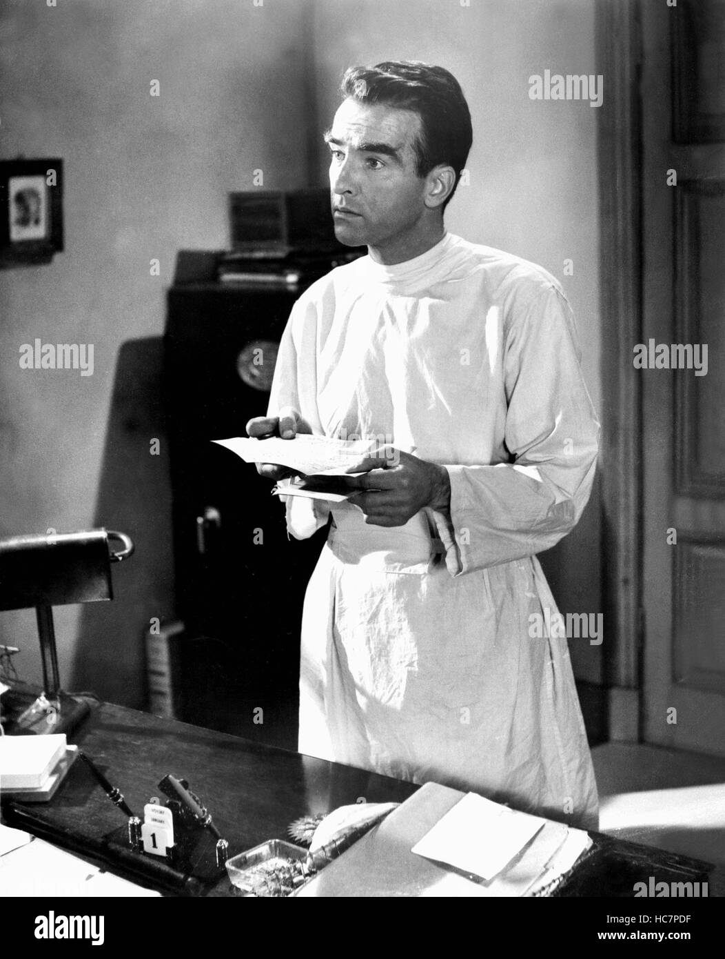 SUDDENLY LAST SUMMER, Montgomery Clift, 1959, doctor in his office ...