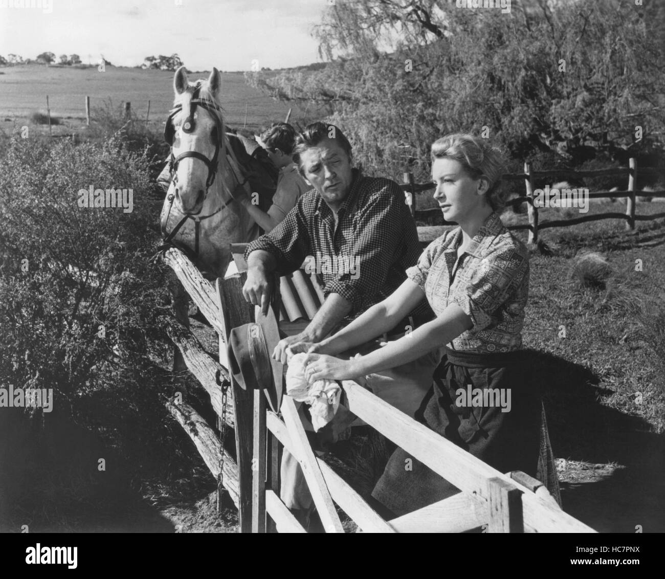 THE SUNDOWNERS, from left: Robert Mitchum, Deborah Kerr, 1960 Stock ...