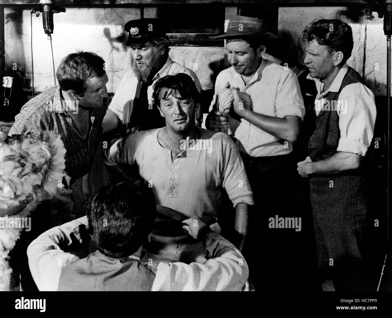 THE SUNDOWNERS, Ronald Fraser, Peter Ustinov, Robert Mitchum, Chips ...