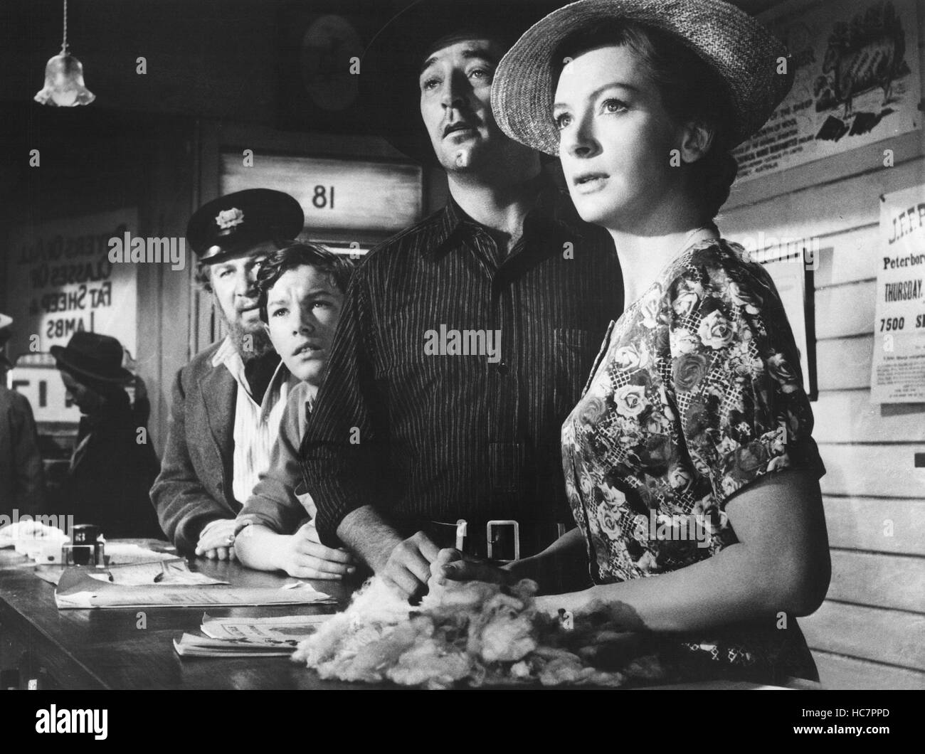 THE SUNDOWNERS, Peter Ustinov, Michael Anderson, Jr., Robert Mitchum ...