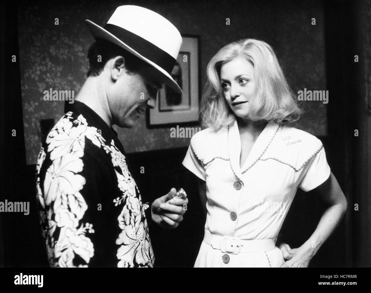 SWING SHIFT, from left, Kurt Russell, Goldie Hawn, 1984, ©Warner ...