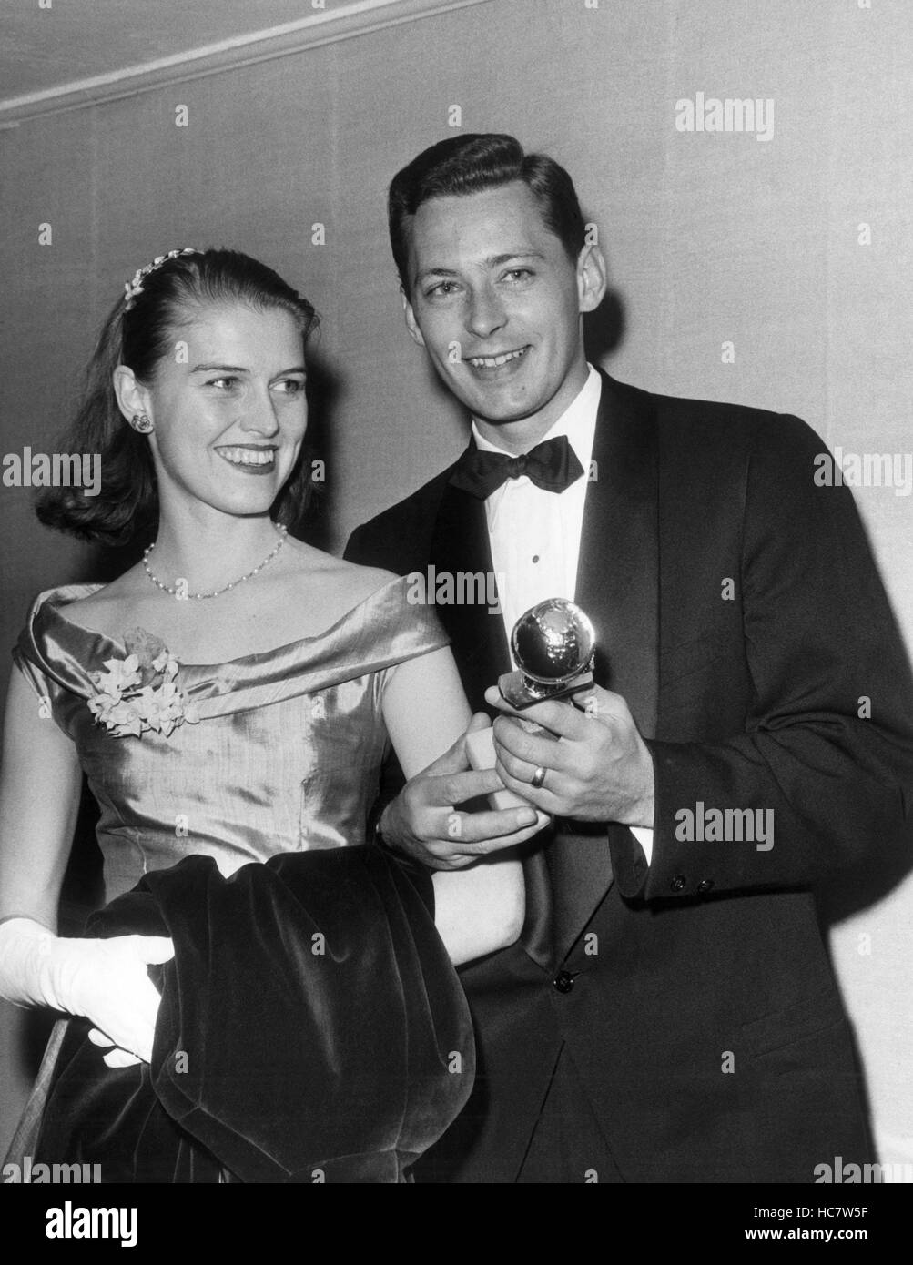 TEA & SYMPATHY, Priscilla Smith, husband John Kerr with his Golden Globe for Best Newcomer 1957 ...