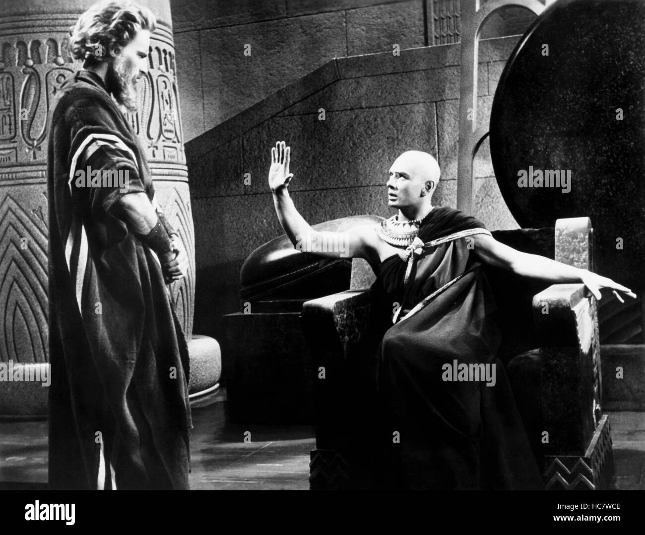 THE TEN COMMANDMENTS, from left, Charlton Heston, Yul Brynner, 1956 ...