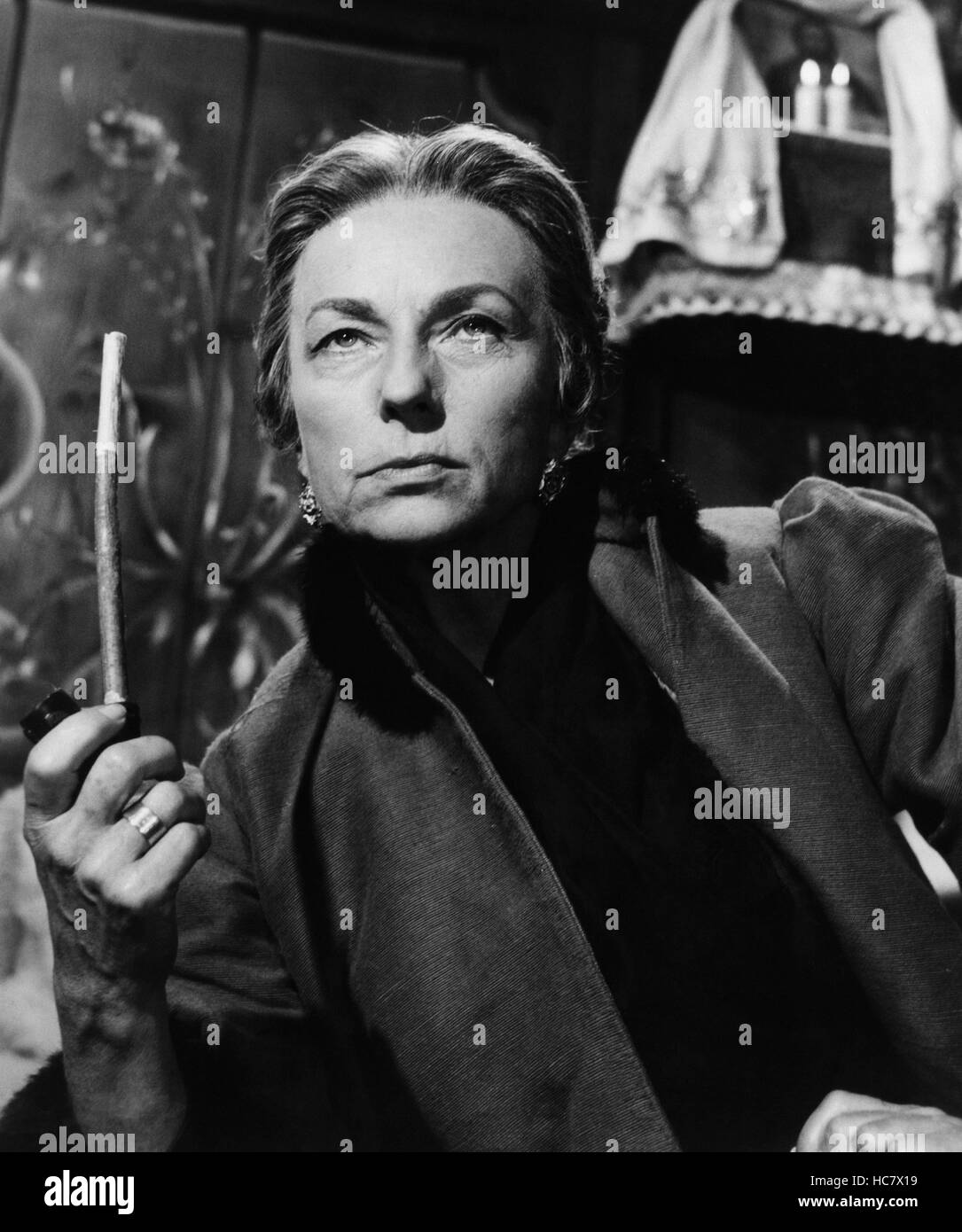 TEMPEST, (aka LA TEMPESTA), Agnes Moorehead, 1958 Stock Photo - Alamy