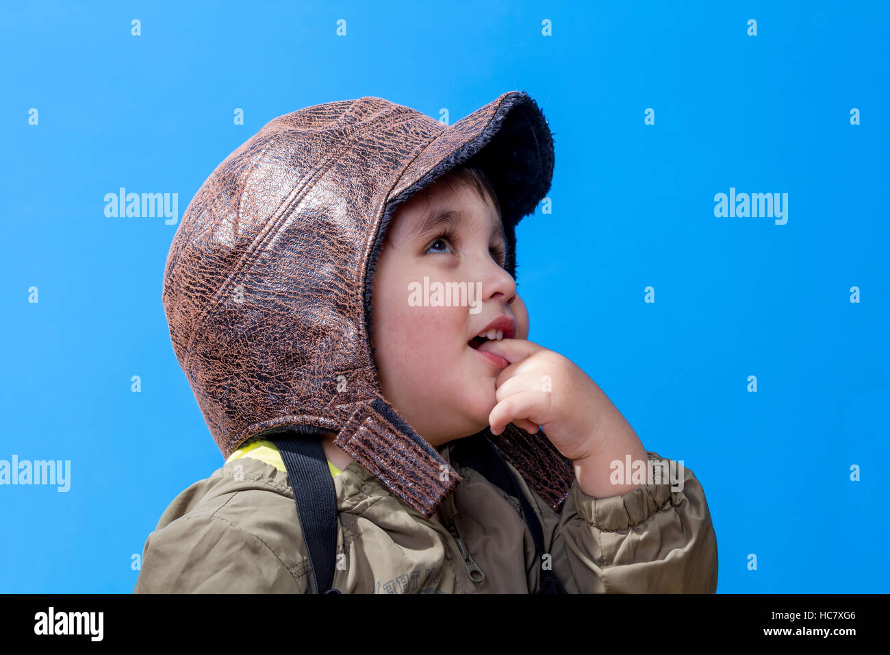 aviation, fun and funny child dressed in aviator hat and goggles Stock ...