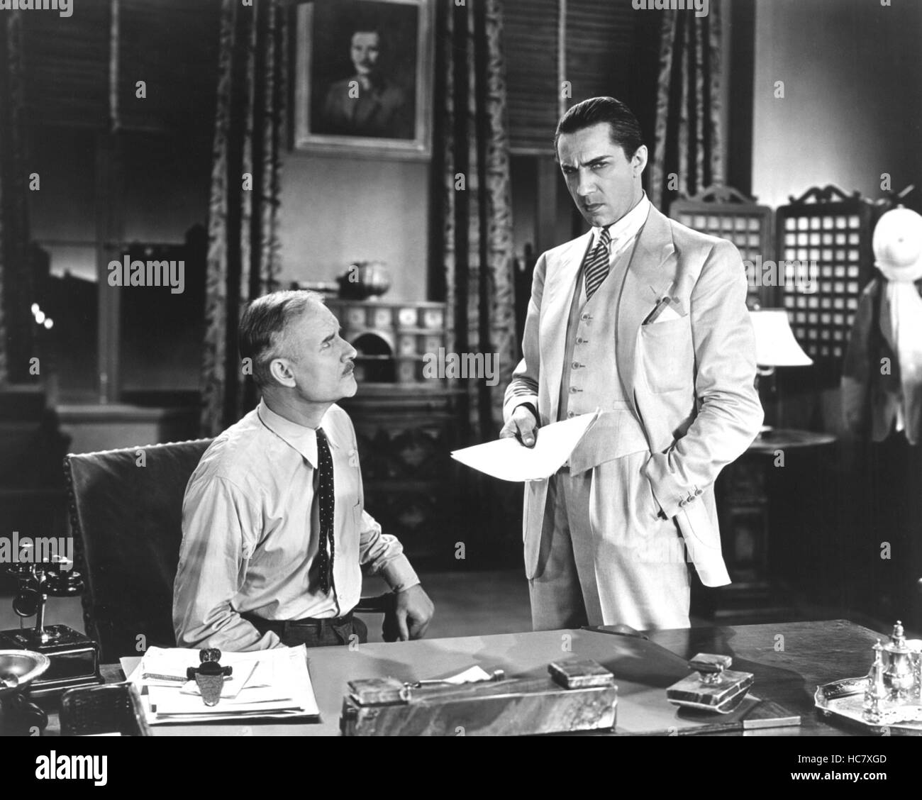 THE THIRTEENTH CHAIR, Clarence Geldart, Bela Lugosi, 1929 Stock Photo ...
