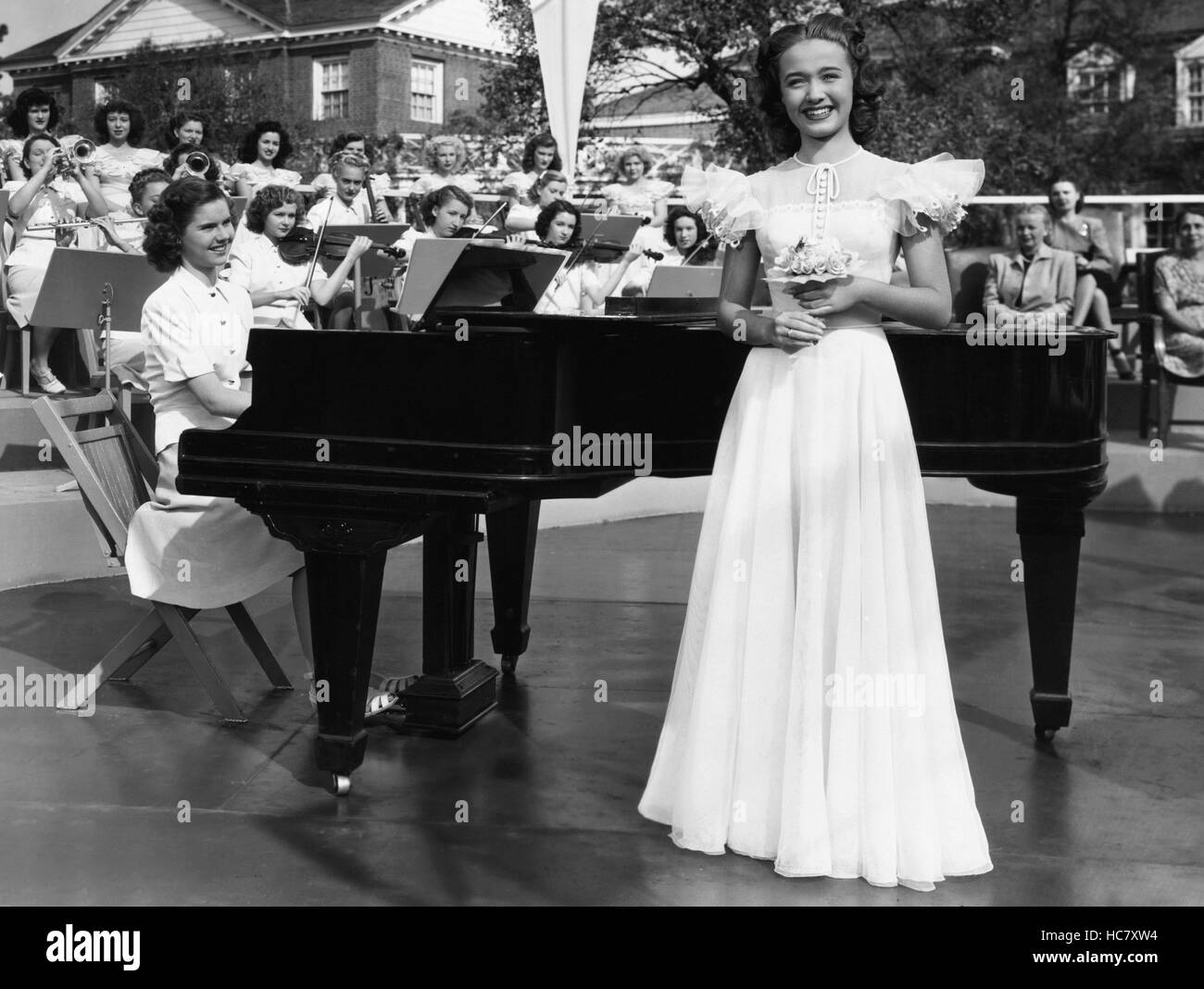 THREE DARING DAUGHTERS, Jane Powell (front), 1948 Stock Photo - Alamy