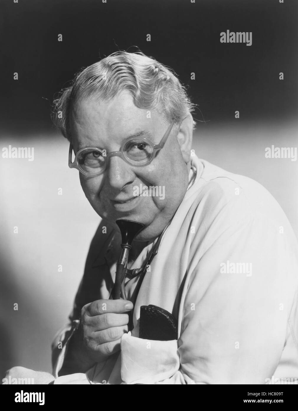 THANK YOUR LUCKY STARS, S.Z. Sakall, 1943 Stock Photo - Alamy