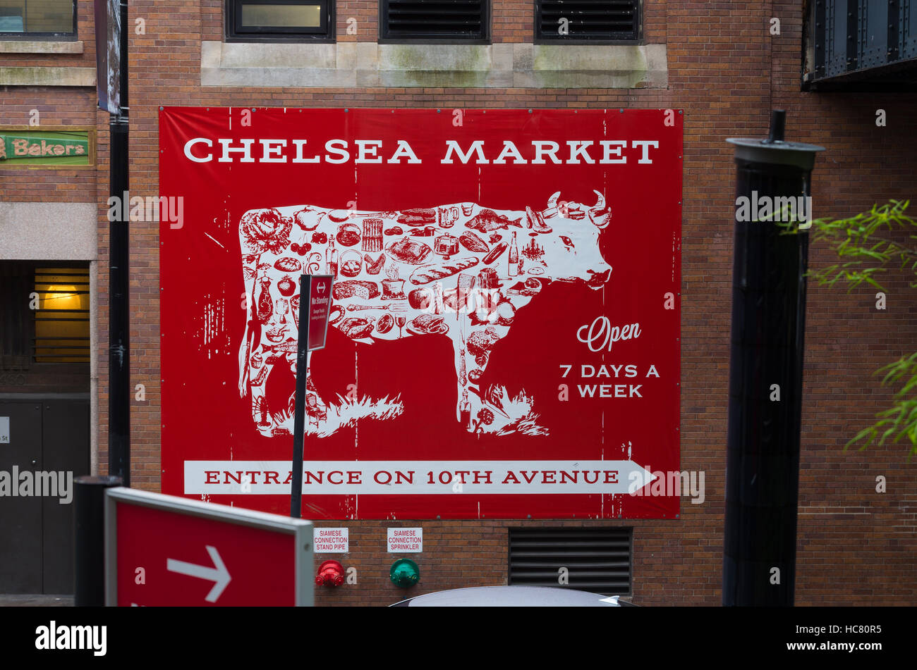 Chelsea market new york sign hi-res stock photography and images - Alamy