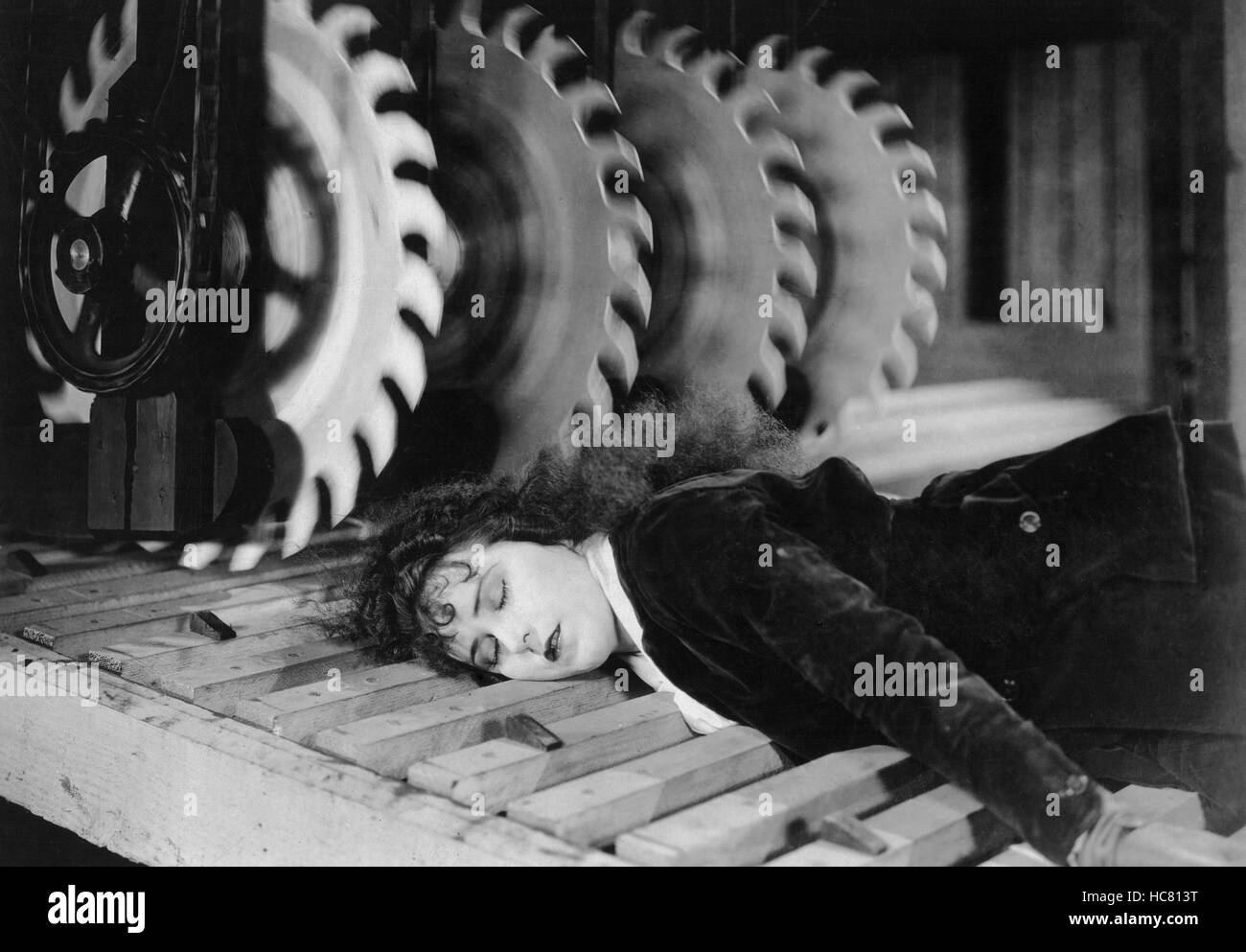 THE TIMBER QUEEN, Ruth Roland, 1922 Stock Photo - Alamy