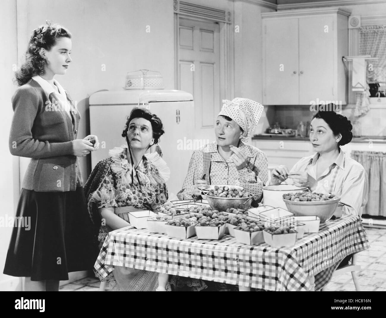 TISH, from left: Susan Peters, Zasu Pitts, Marjorie Main, Aline ...
