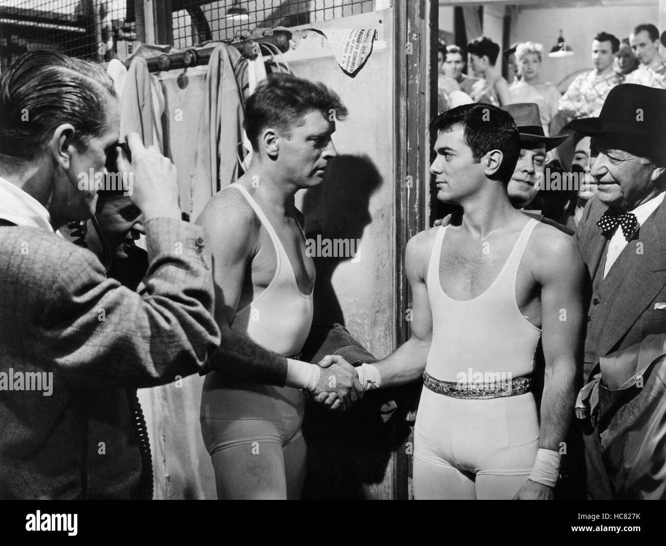 TRAPEZE, Burt Lancaster, Tony Curtis, 1956 Stock Photo - Alamy