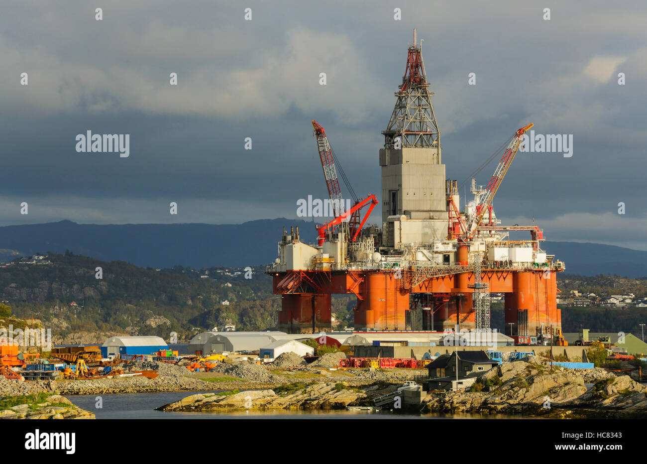 Oil Platform Norway High Resolution Stock Photography and Images - Alamy