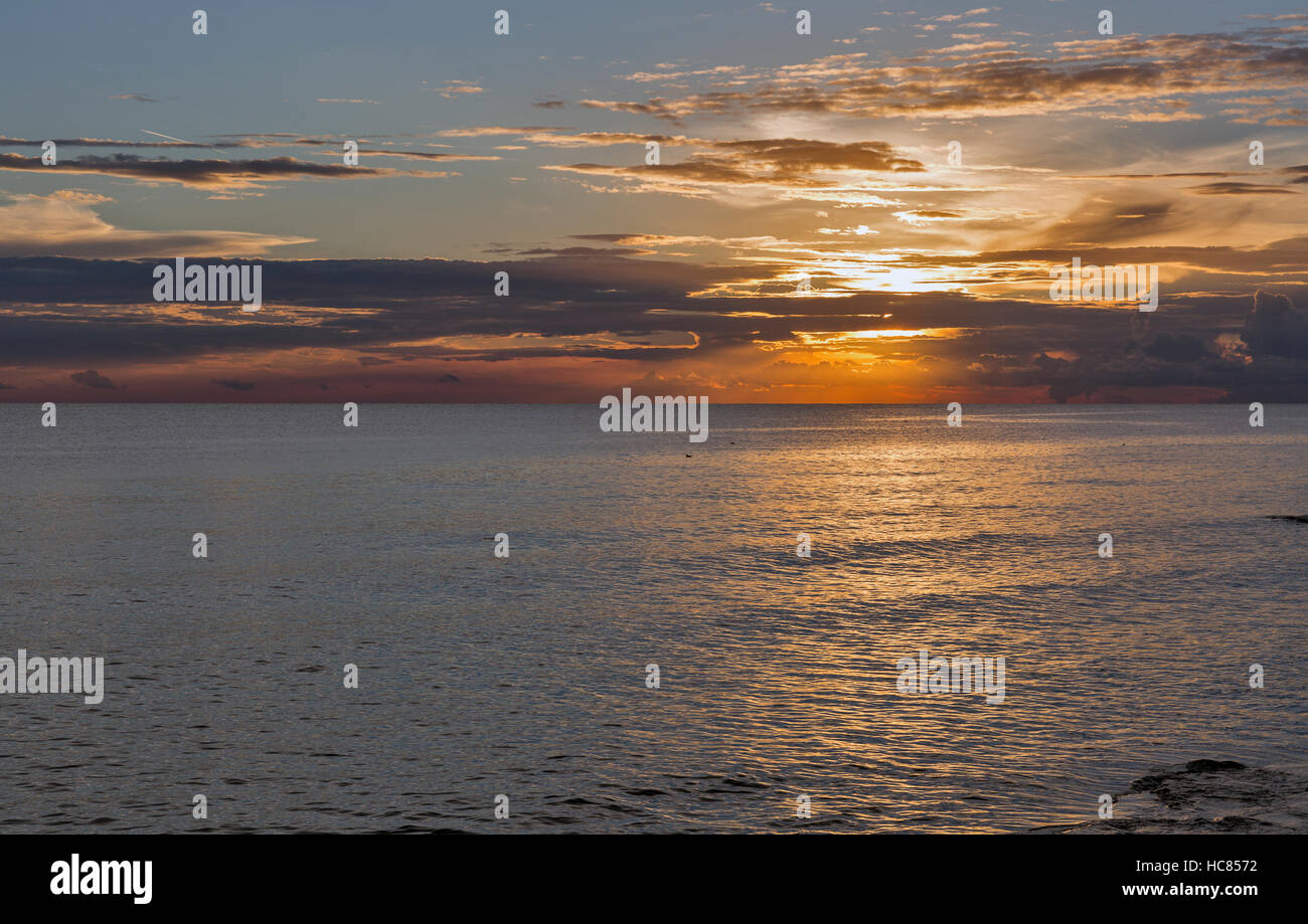 Croatia sunset sun hi-res stock photography and images - Alamy