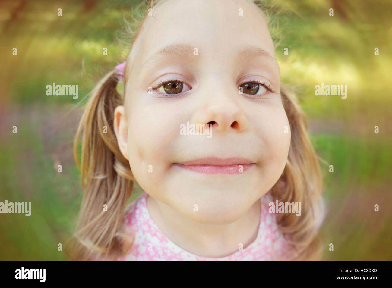 Excited face pretty small girl hi-res stock photography and images - Alamy