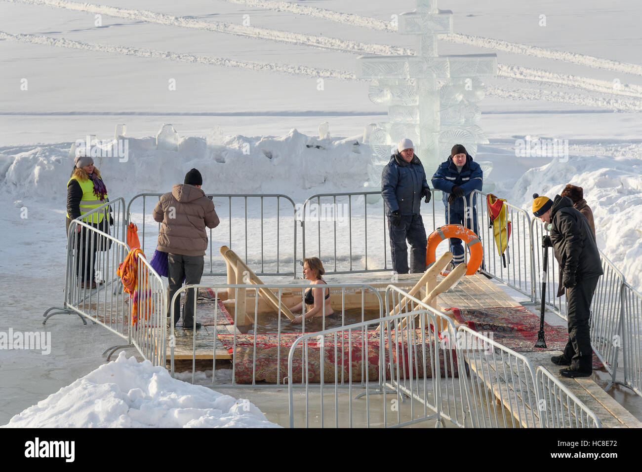 Russian Ice Bathing Stock Photos & Russian Ice Bathing Stock Images - Alamy