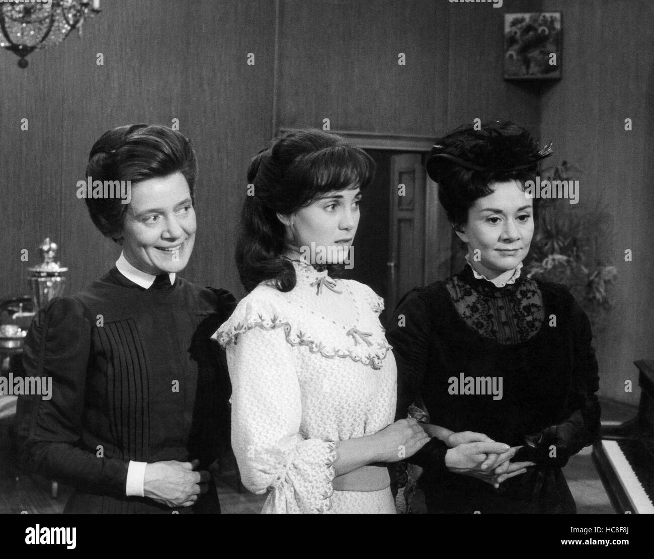 THREE SISTERS, Jeanne Watts, Louise Purnell, Joan Plowright, 1970 Stock ...