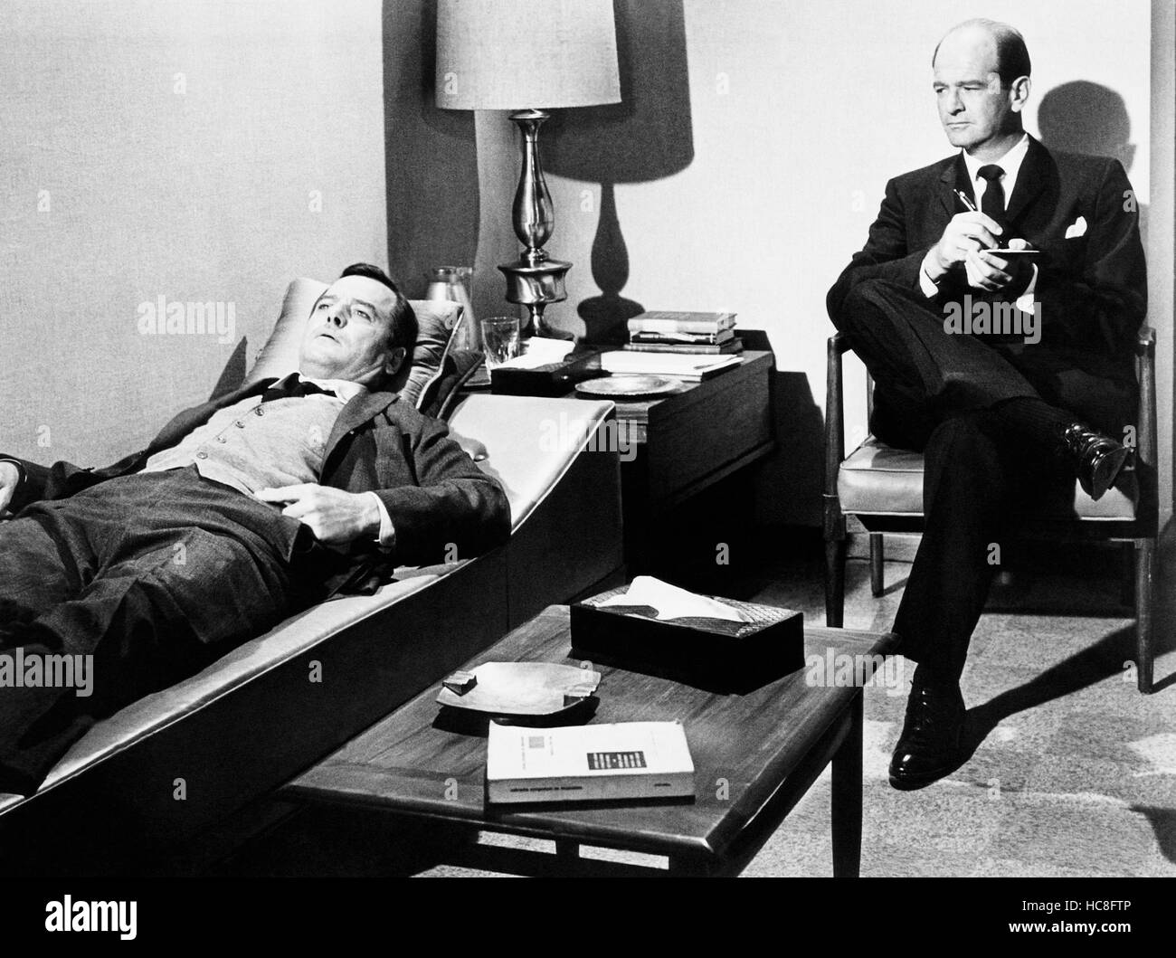 THAT TOUCH OF MINK, from left: Gig Young, Alan Hewitt, 1962 Stock Photo ...