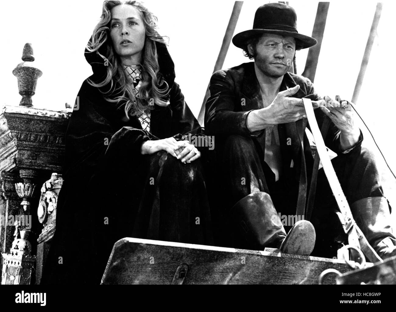 A TOWN CALLED HELL, (aka A TOWN CALLED BASTARD), Stella Stevens, 1971 ...