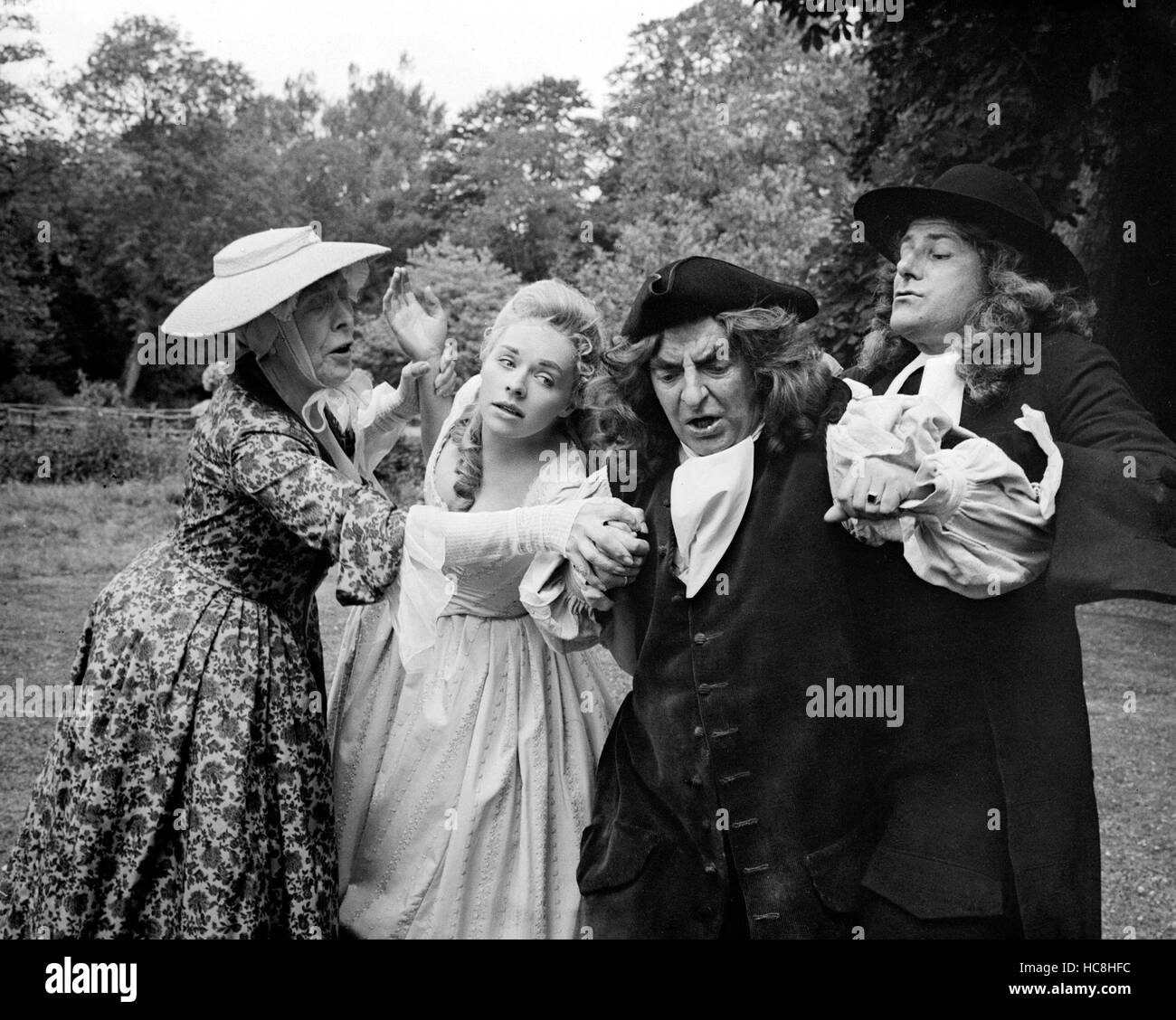 TOM JONES, Edith Evans, Susannah York, Hugh Griffith, 1963 Stock Photo ...