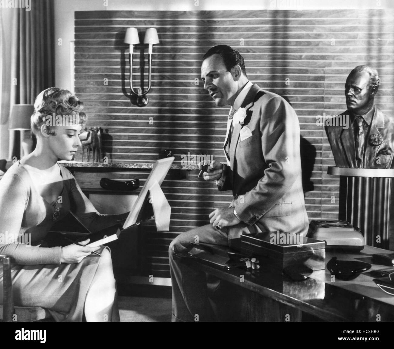 TOO MANY CROOKS, Vilma Ann Leslie, Terry-Thomas, 1959 Stock Photo - Alamy