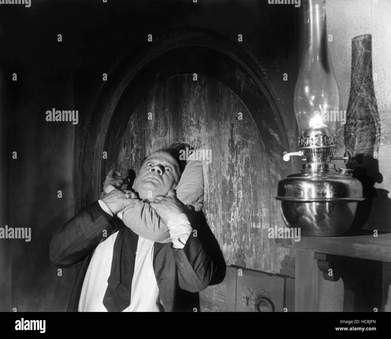 THE TROLLENBERG TERROR (aka THE CRAWLING EYE), Frederick Schiller, 1958 ...