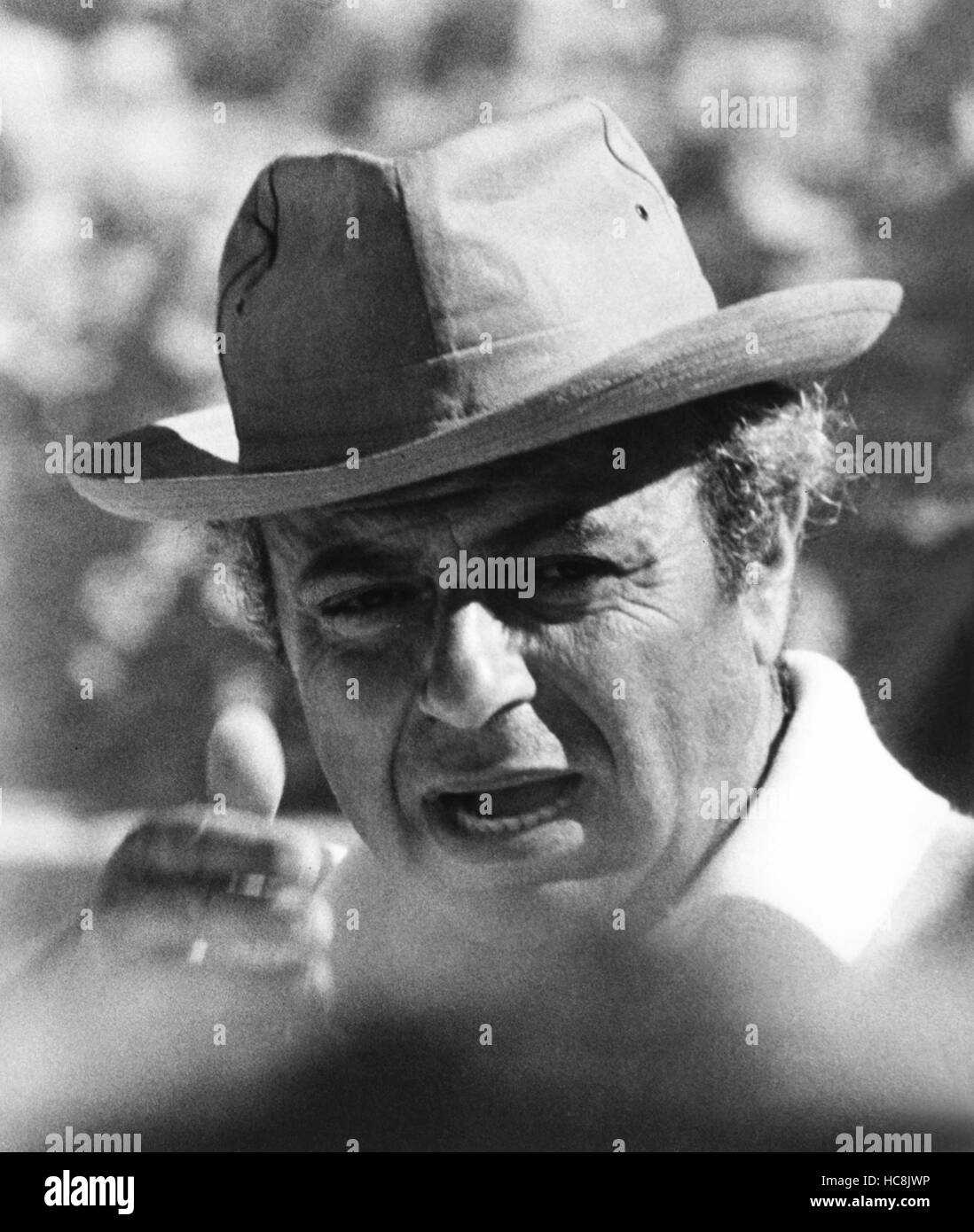 THE TROJAN WOMEN, director Michael Cacoyannis on set, 1971 Stock Photo ...