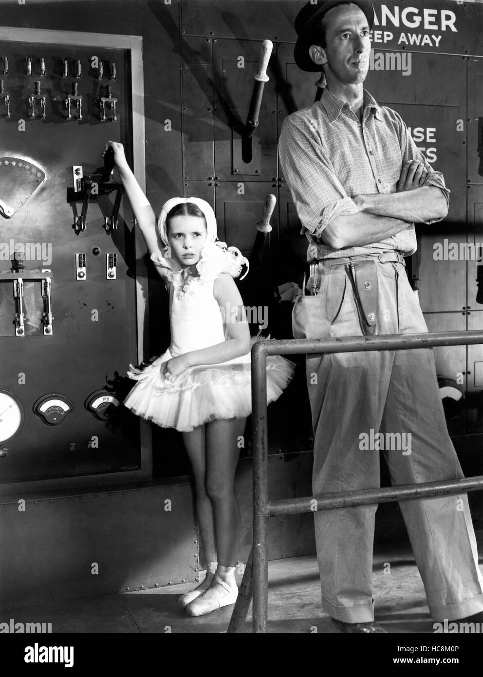 THE UNFINISHED DANCE, Margaret O'Brien, 1947 Stock Photo - Alamy