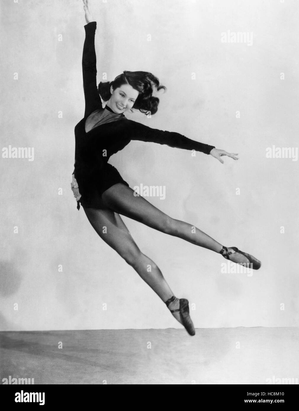 THE UNFINISHED DANCE, Cyd Charisse, 1947 Stock Photo - Alamy