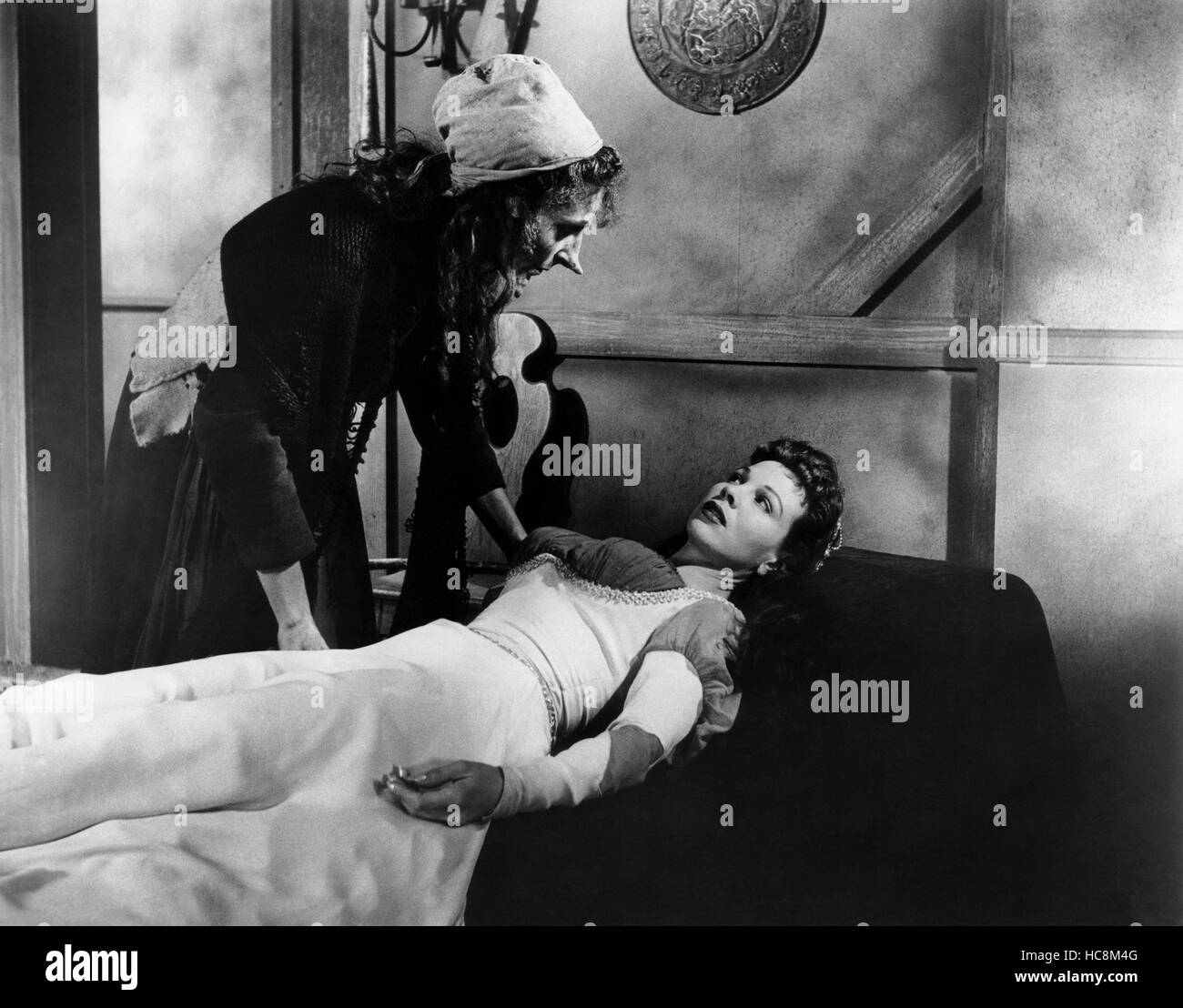 THE UNDEAD, Dorothy Neumann, Pamela Duncan, 1957 Stock Photo - Alamy