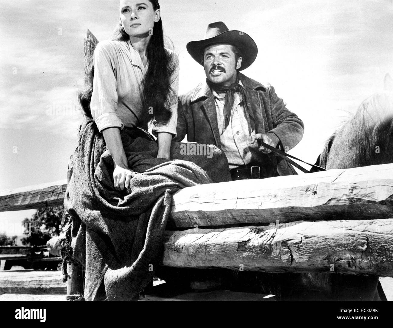 THE UNFORGIVEN, Audrey Hepburn, Audie Murphy, 1960 Stock Photo - Alamy