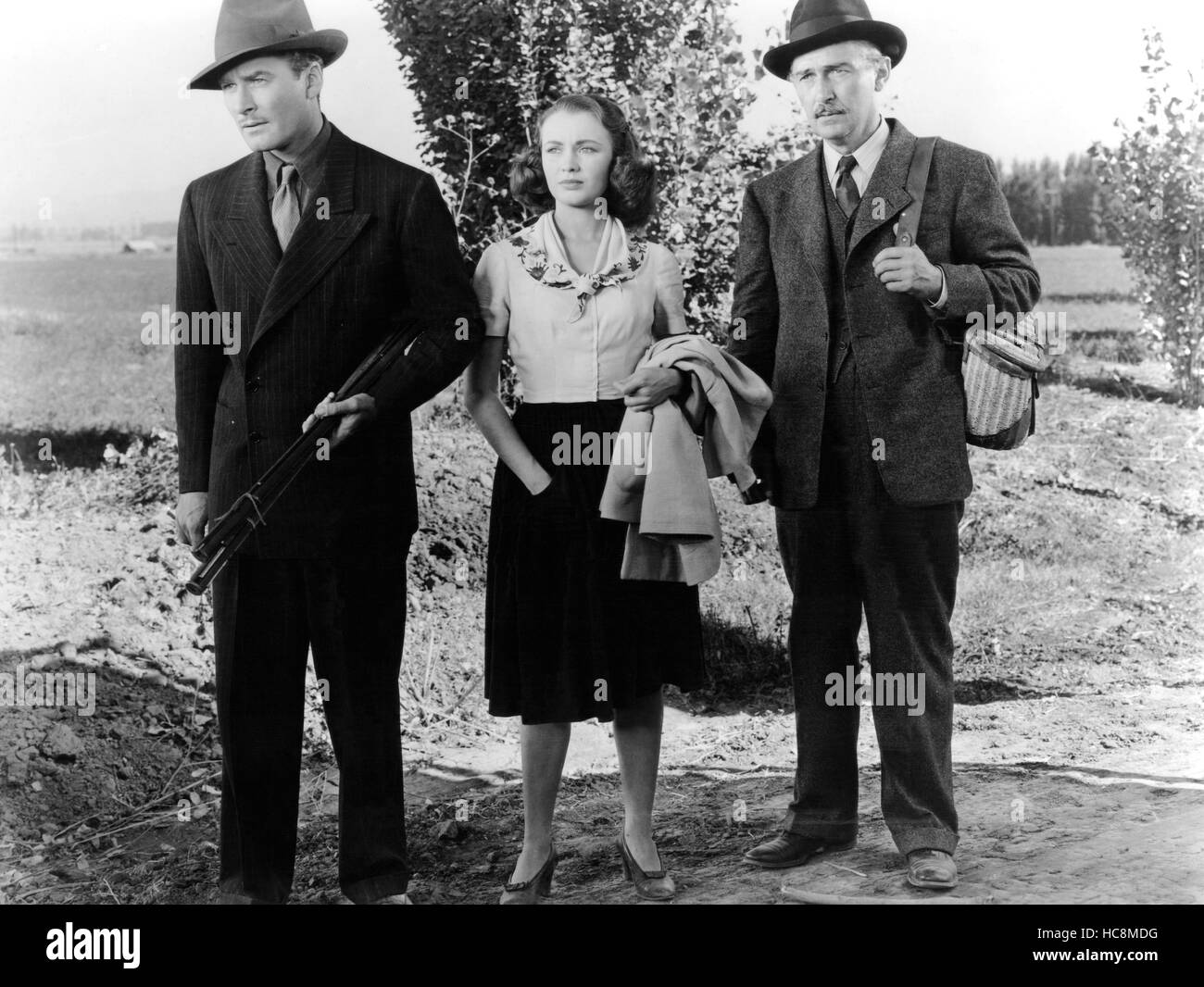 UNCERTAIN GLORY, Errol Flynn, Jean Sullivan, Paul Lukas, 1944 Stock ...