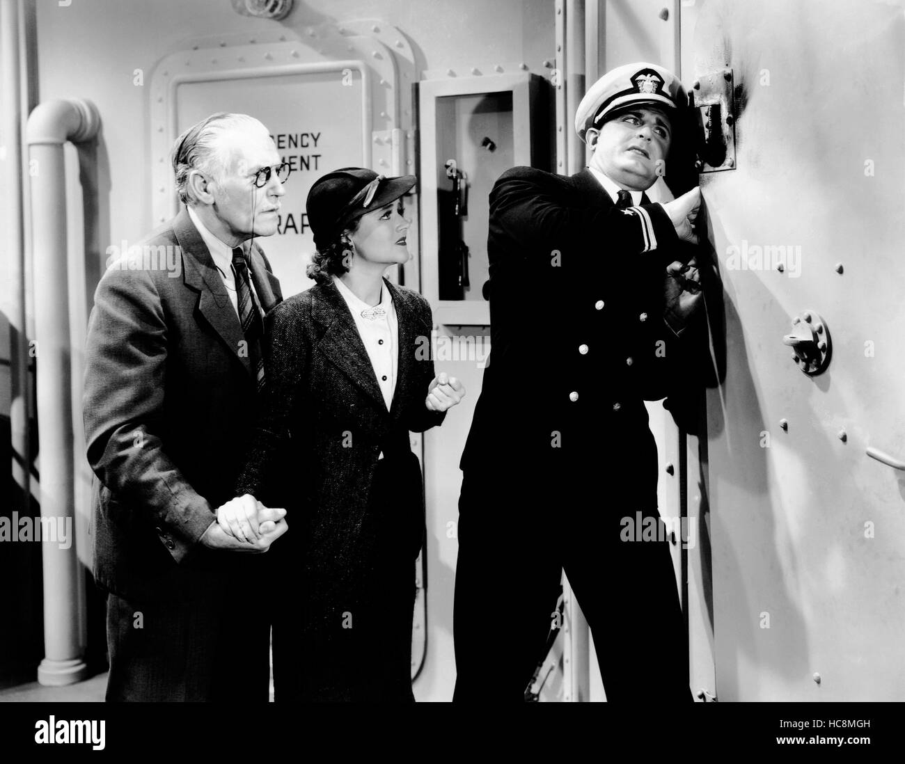 UNDERSEA KINGDOM, from left, C. Montague Shaw, Lois Wilde, Ray Corrigan ...