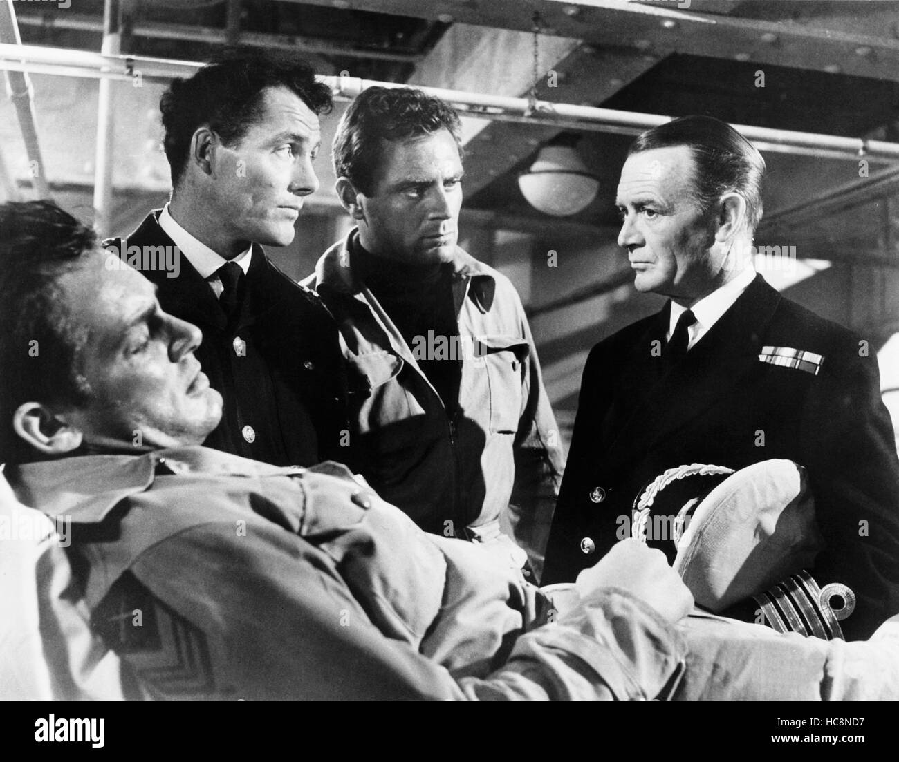 THE VALIANT, cast includes, from left, Robert Shaw, Ettore Manni, John ...