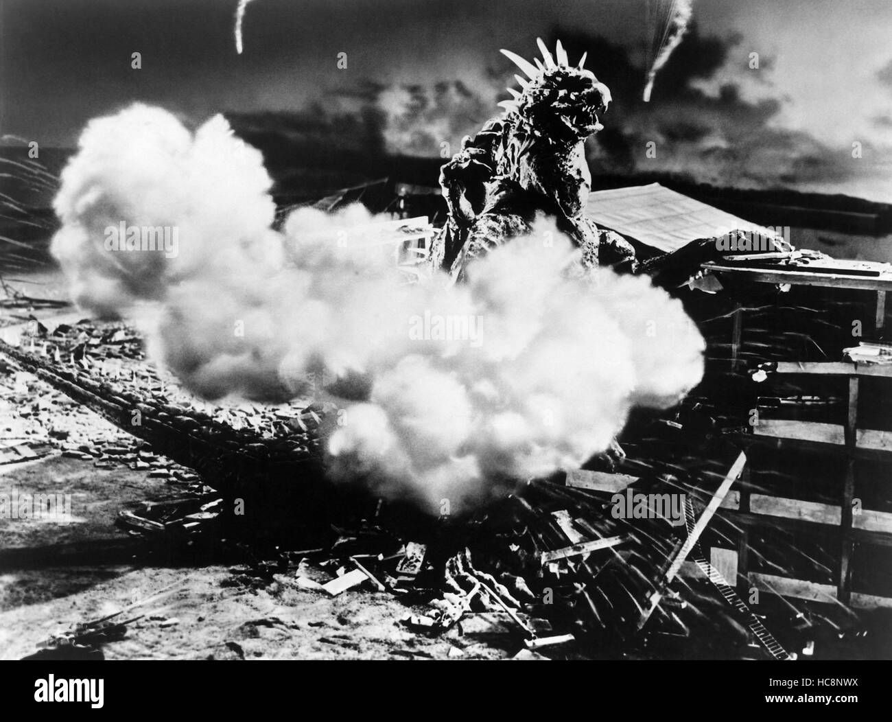 VARAN THE UNBELIEVABLE, Katsumi Tezuka (as Varan), 1962 Stock Photo - Alamy