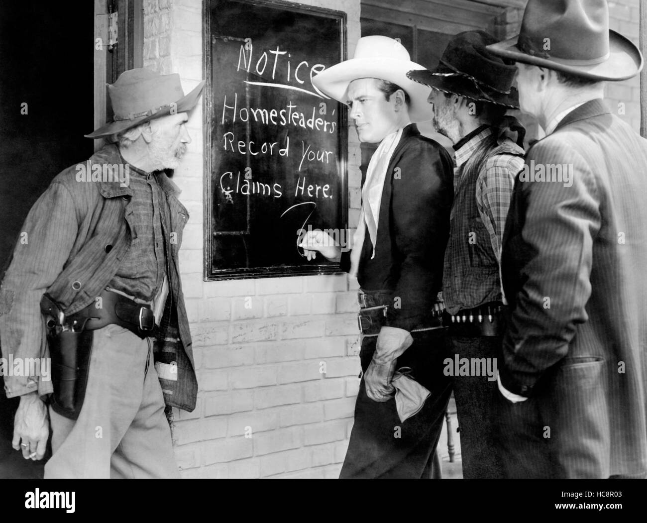 WESTERN CARAVANS, Charles Starrett (white hat), 1939 Stock Photo - Alamy