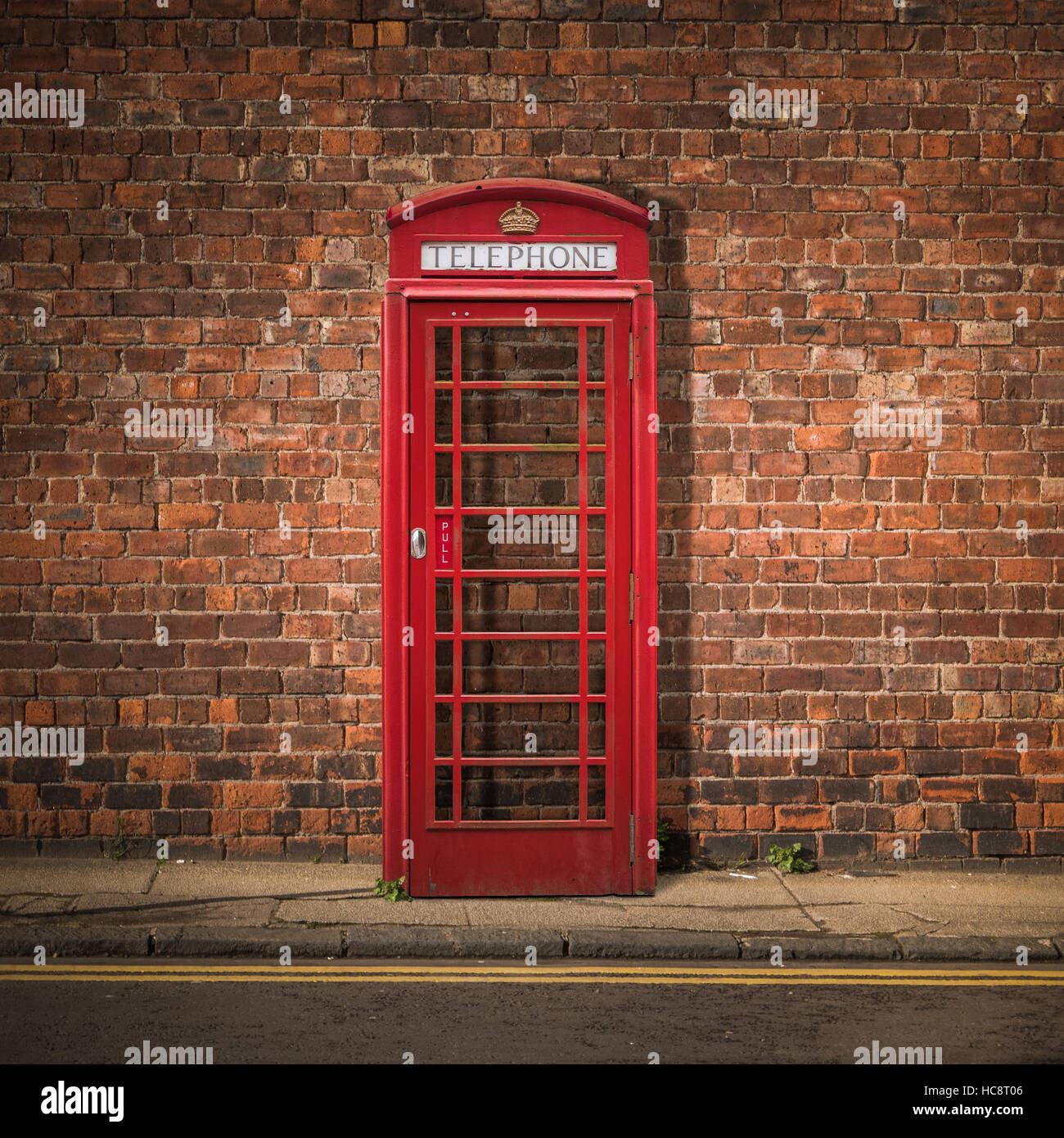 Traditional Red British Telephone Box Stock Photo - Alamy