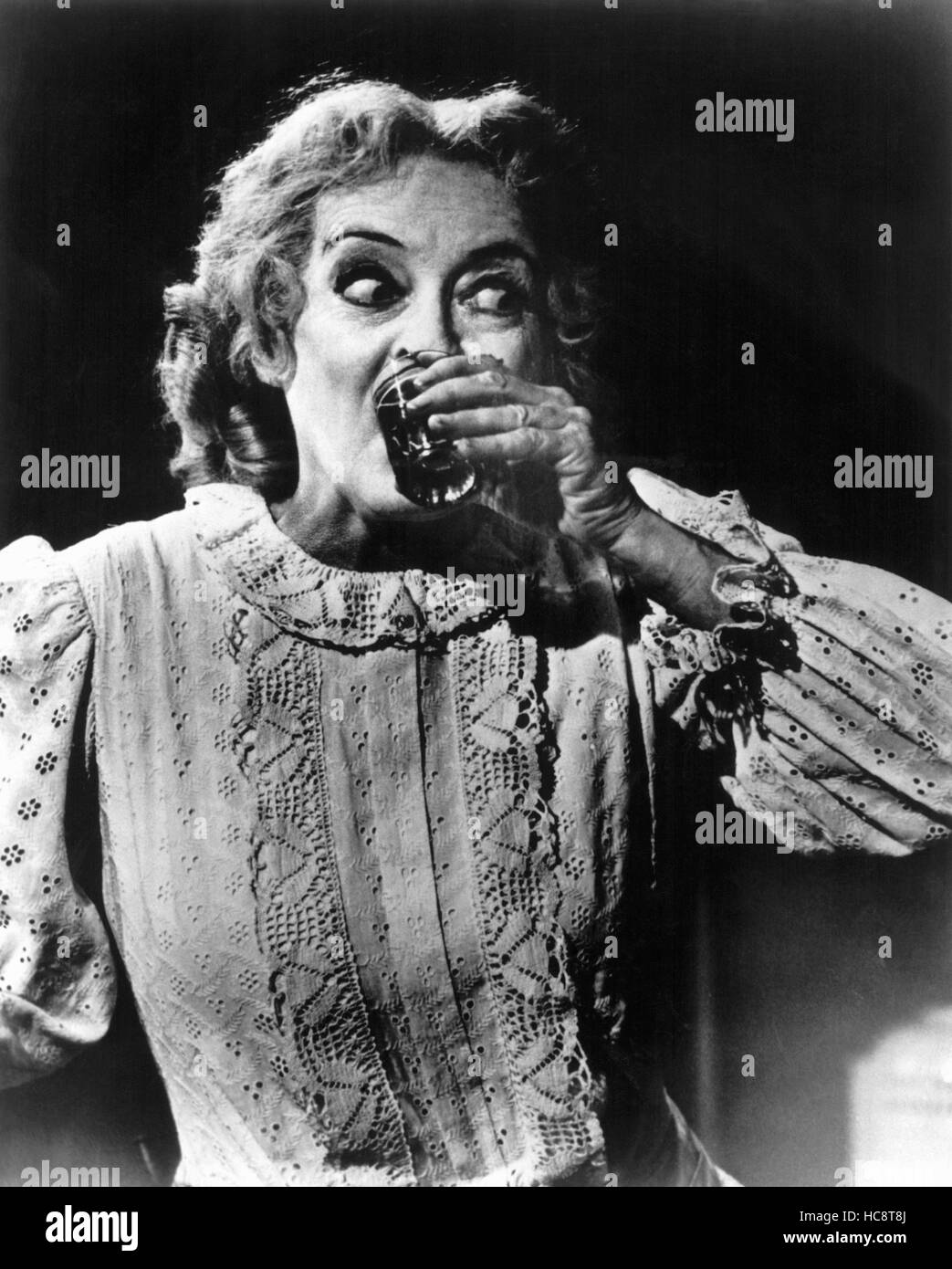 WHAT EVER HAPPENED TO BABY JANE?, Bette Davis, 1962 Stock Photo - Alamy