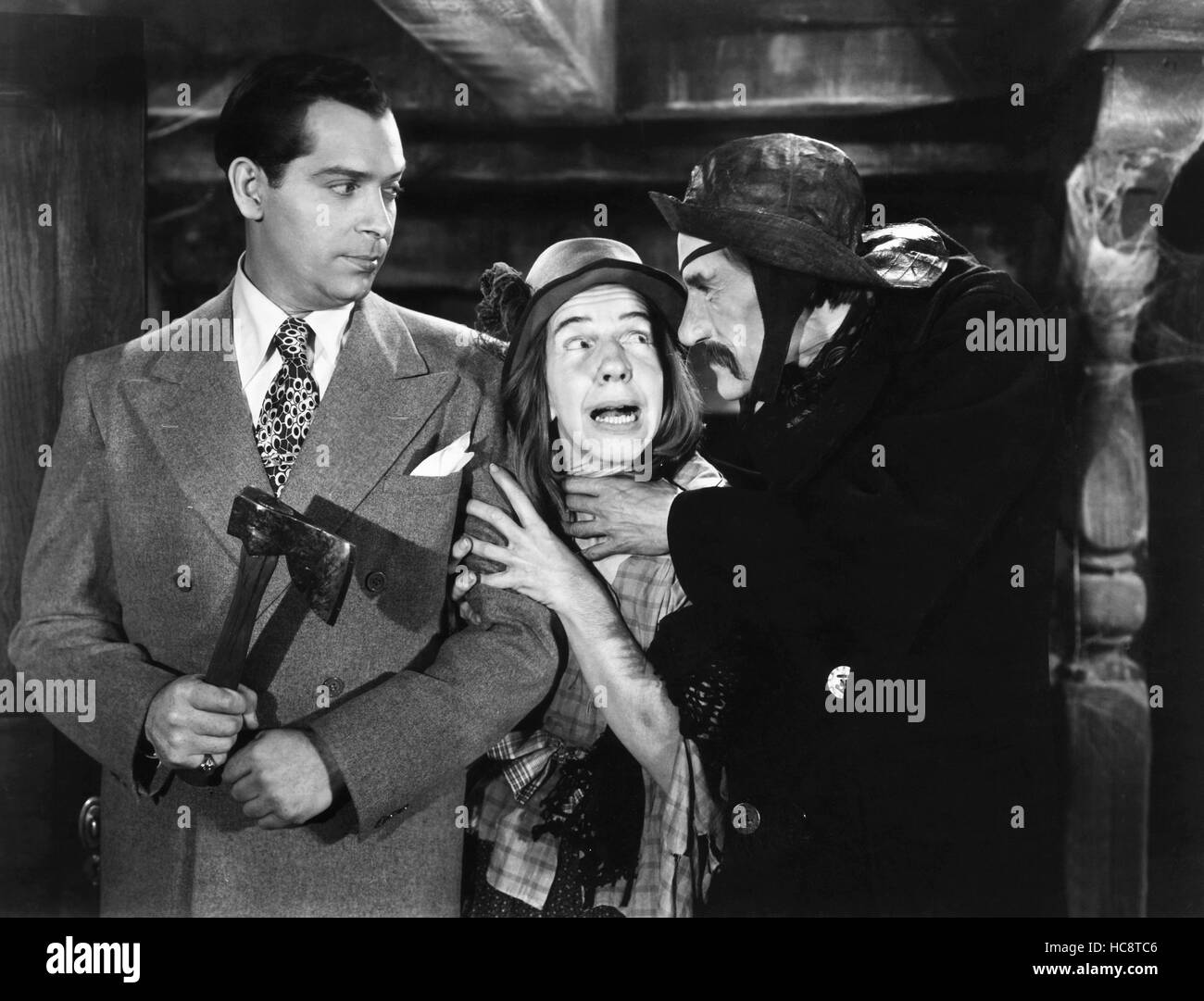 WHISPERING GHOSTS, from left, Milton Berle, Renie Riano, John Carradine, 1942, ©20th Century-Fox ...