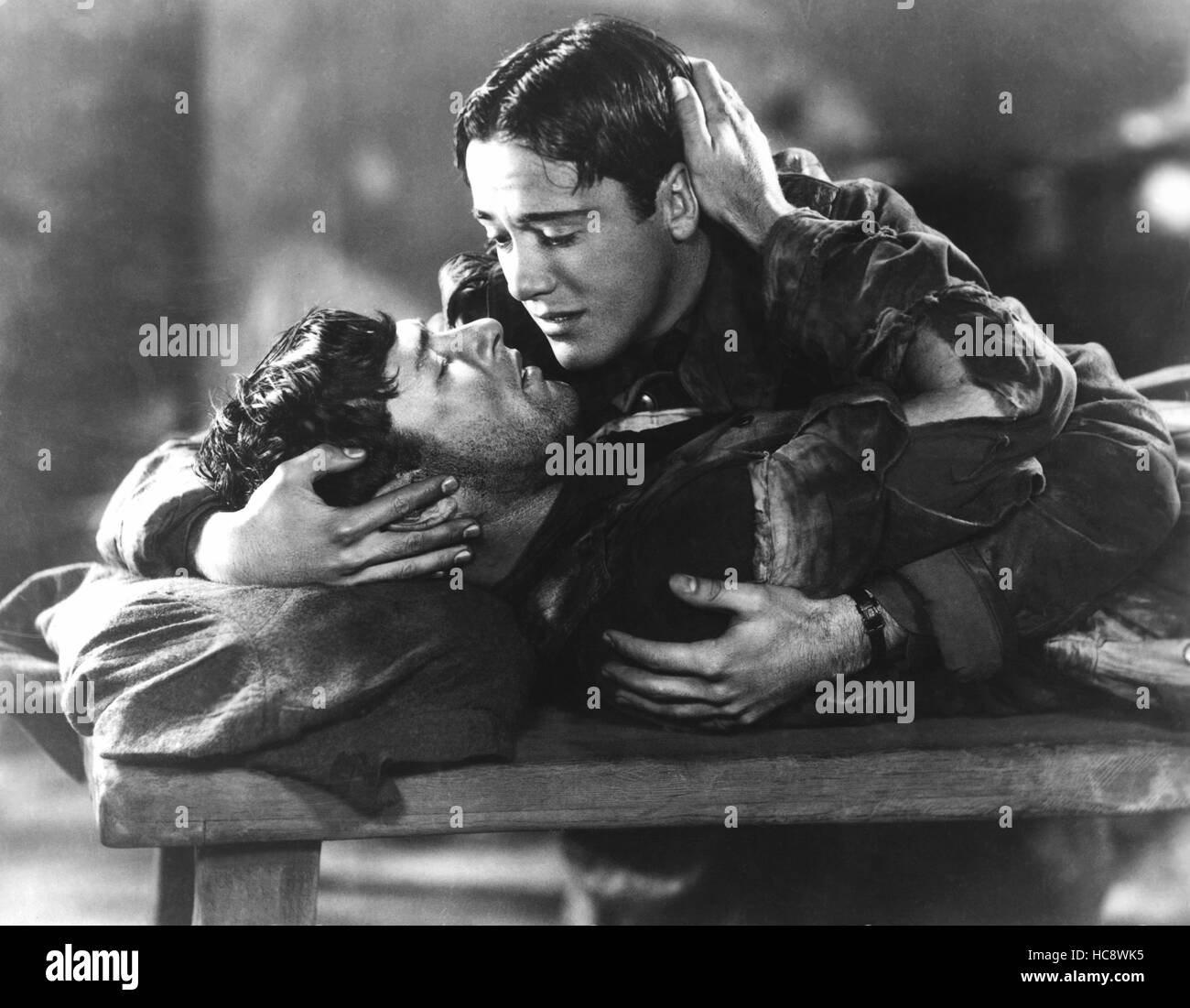 WINGS, from left: Richard Arlen, Buddy Rogers, 1927 Stock Photo - Alamy