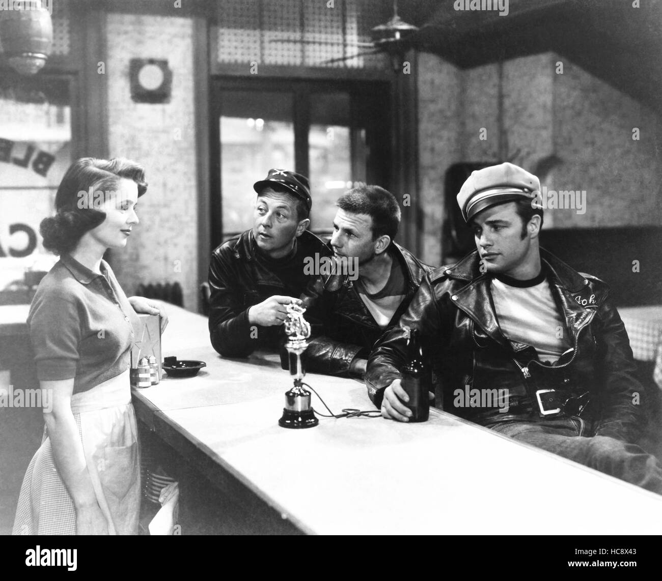 THE WILD ONE, Mary Murphy, Marlon Brando (right), 1953 Stock Photo - Alamy