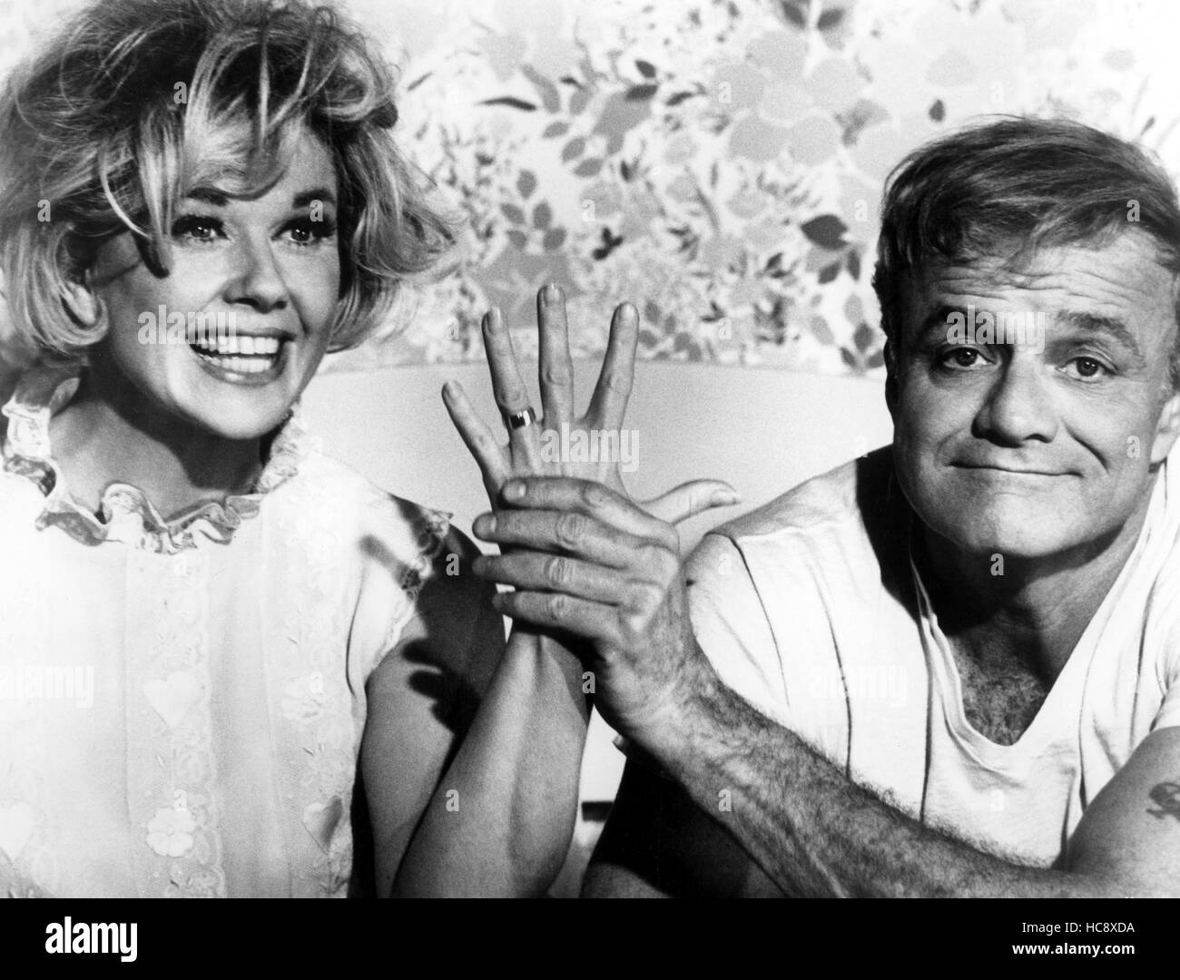 WITH SIX YOU GET EGGROLL, Doris Day, Brian Keith, 1968 Stock Photo - Alamy
