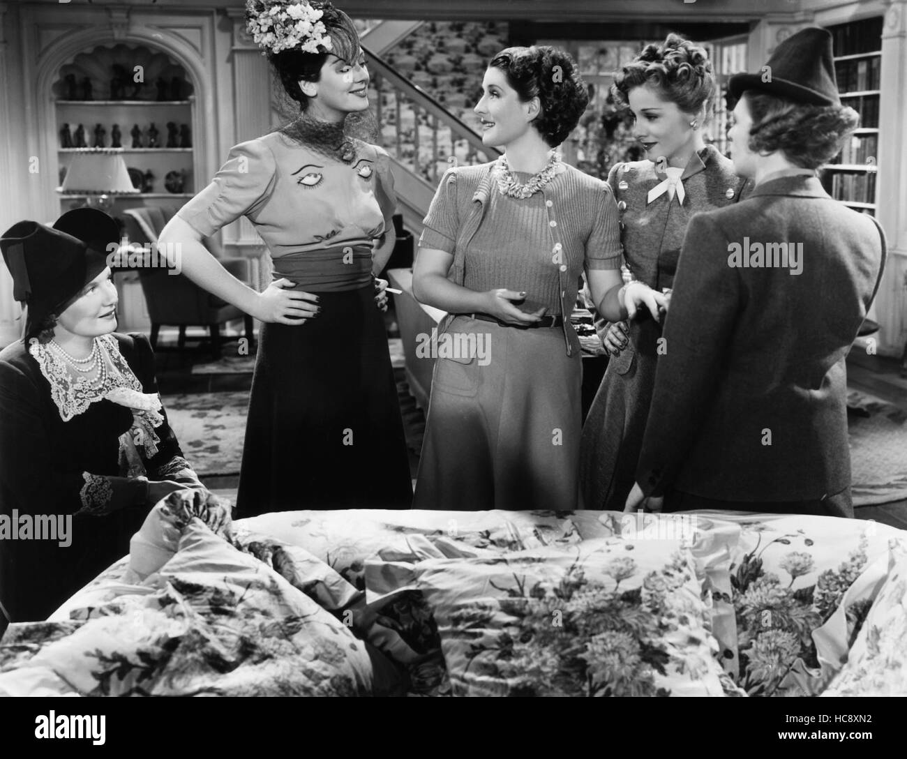 THE WOMEN, from left, Phyllis Povah, Rosalind Russell, Norma Shearer ...