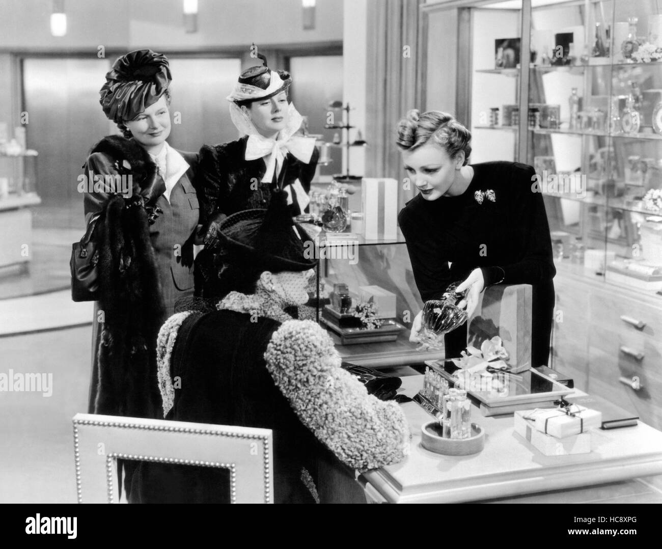 THE WOMEN, front from left: Joan Crawford, Virginia Grey, rear from ...