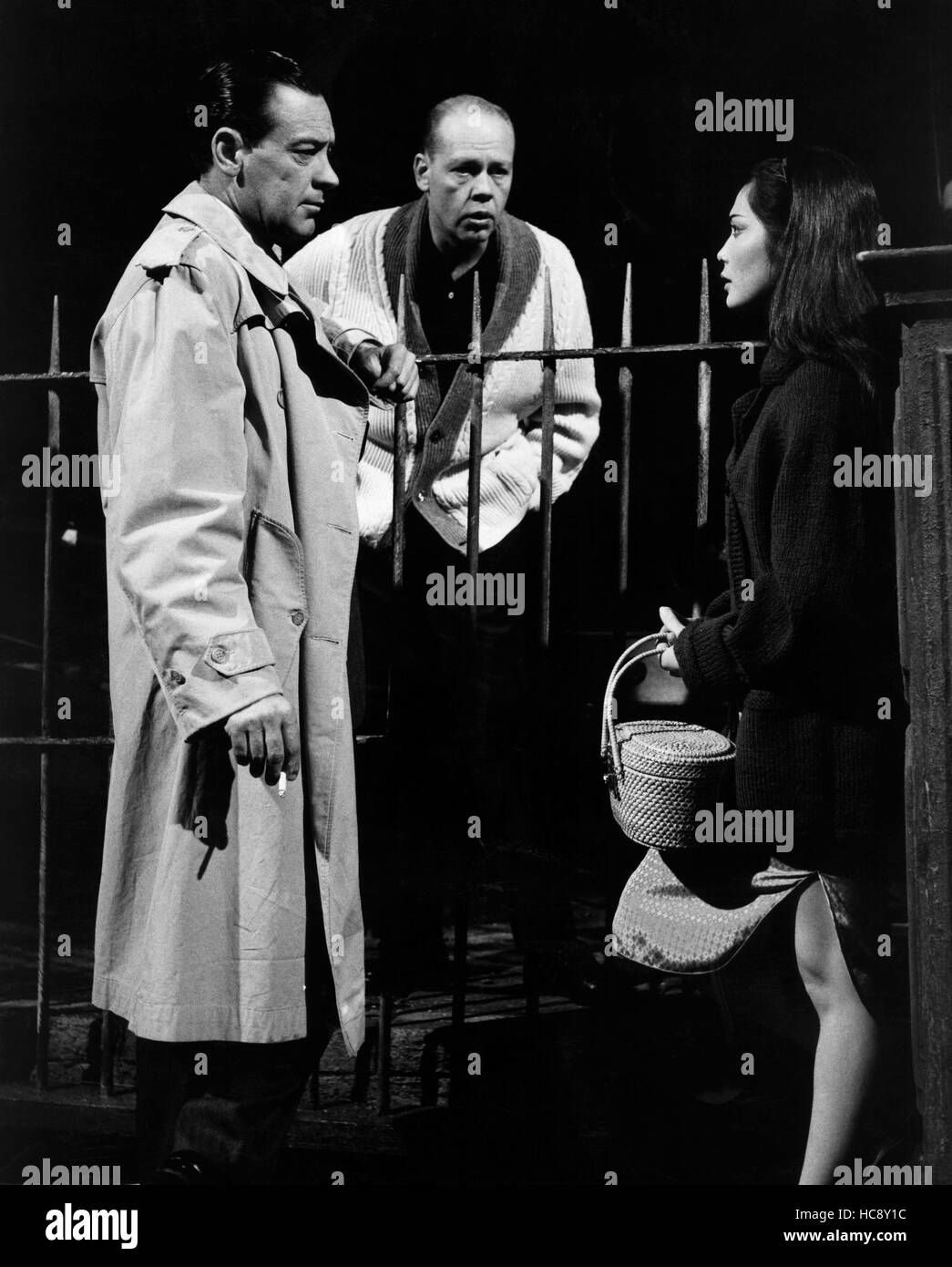 THE WORLD OF SUZIE WONG, William Holden, director Richard Quine, Nancy ...